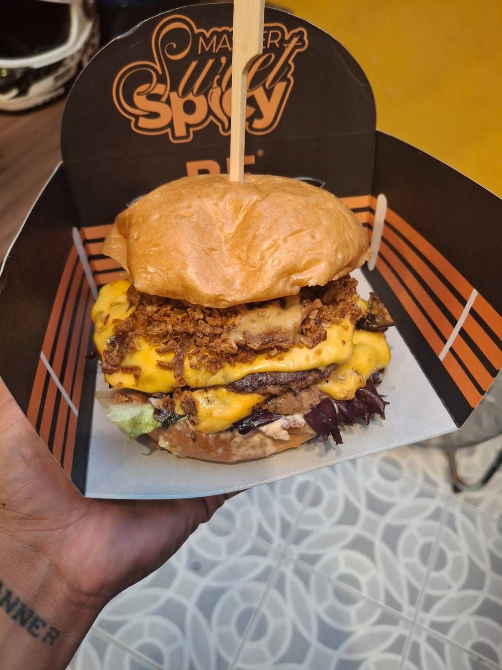 Una hamburguesita del burger master - Samsung Members