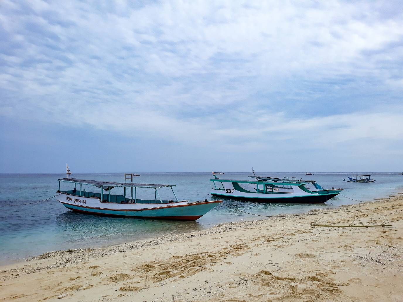 perahu pantai Tabuhan - Samsung Members