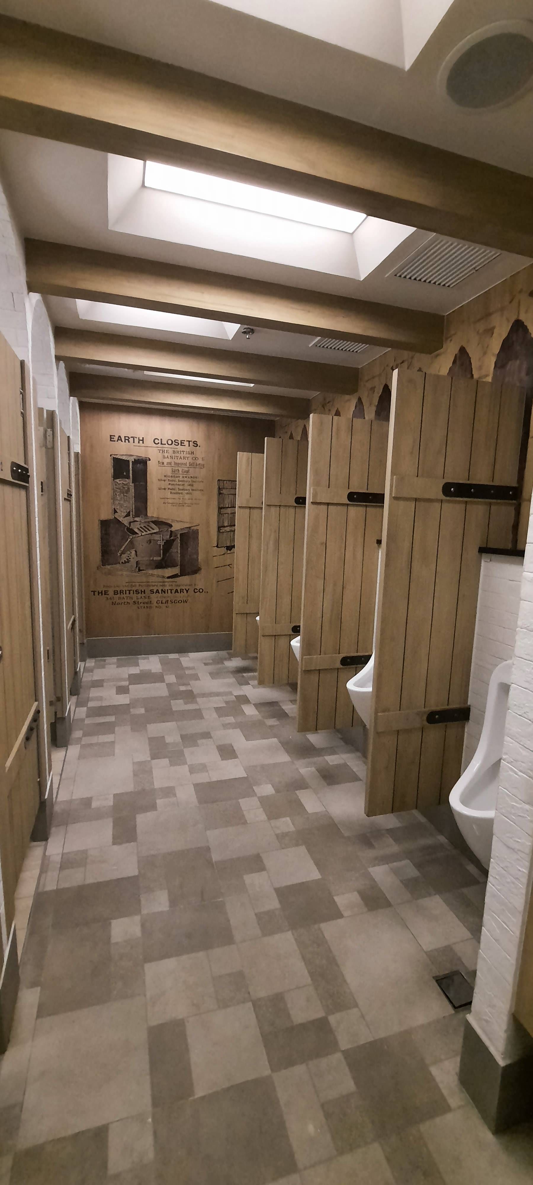 Old British Restroom😀 - Samsung Members