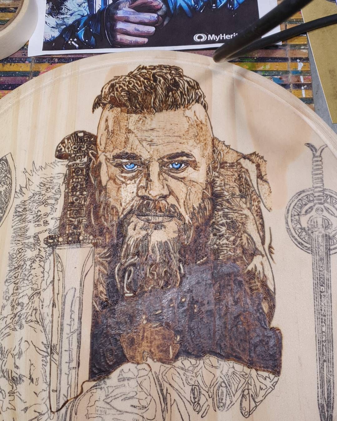 El gran Rey Ragnar en proceso . Elrober_pirograbad... - Samsung Members
