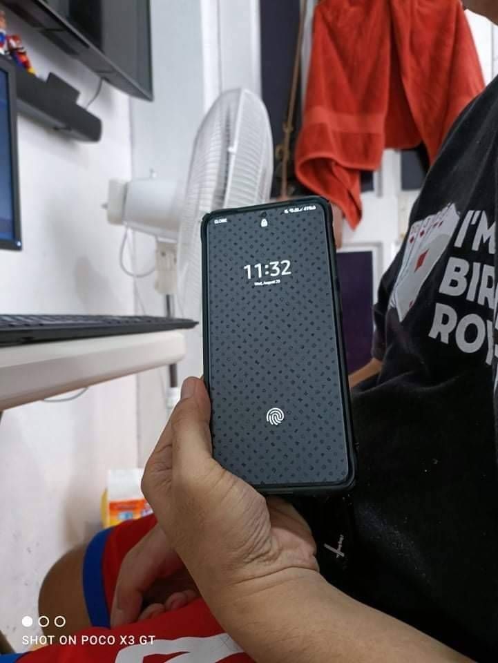 Solved: [RESOLVED]: Greenline appearing to Samsung S20+ - Samsung Members