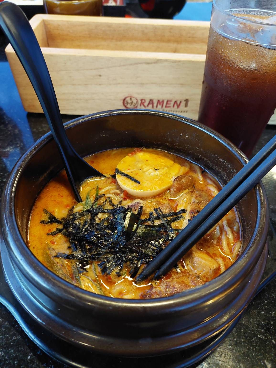 Makan Ramen Ditemani Senja - Samsung Members