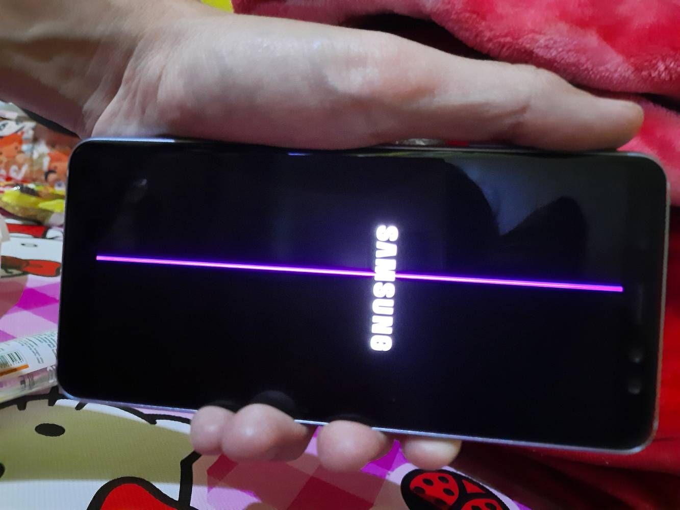 layar bergaris - Samsung Members