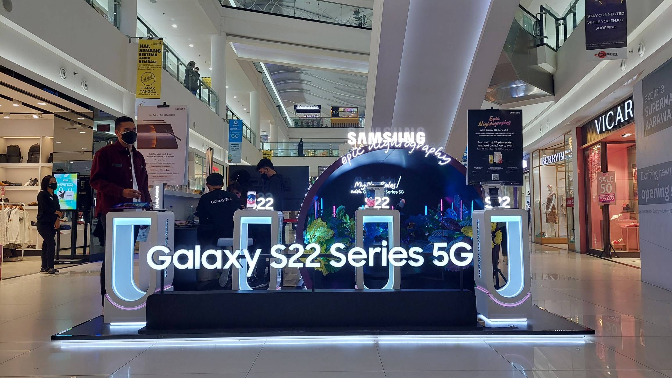 Samsung Experience Booth @SuperMall Karawaci #MyNe... - Samsung Members