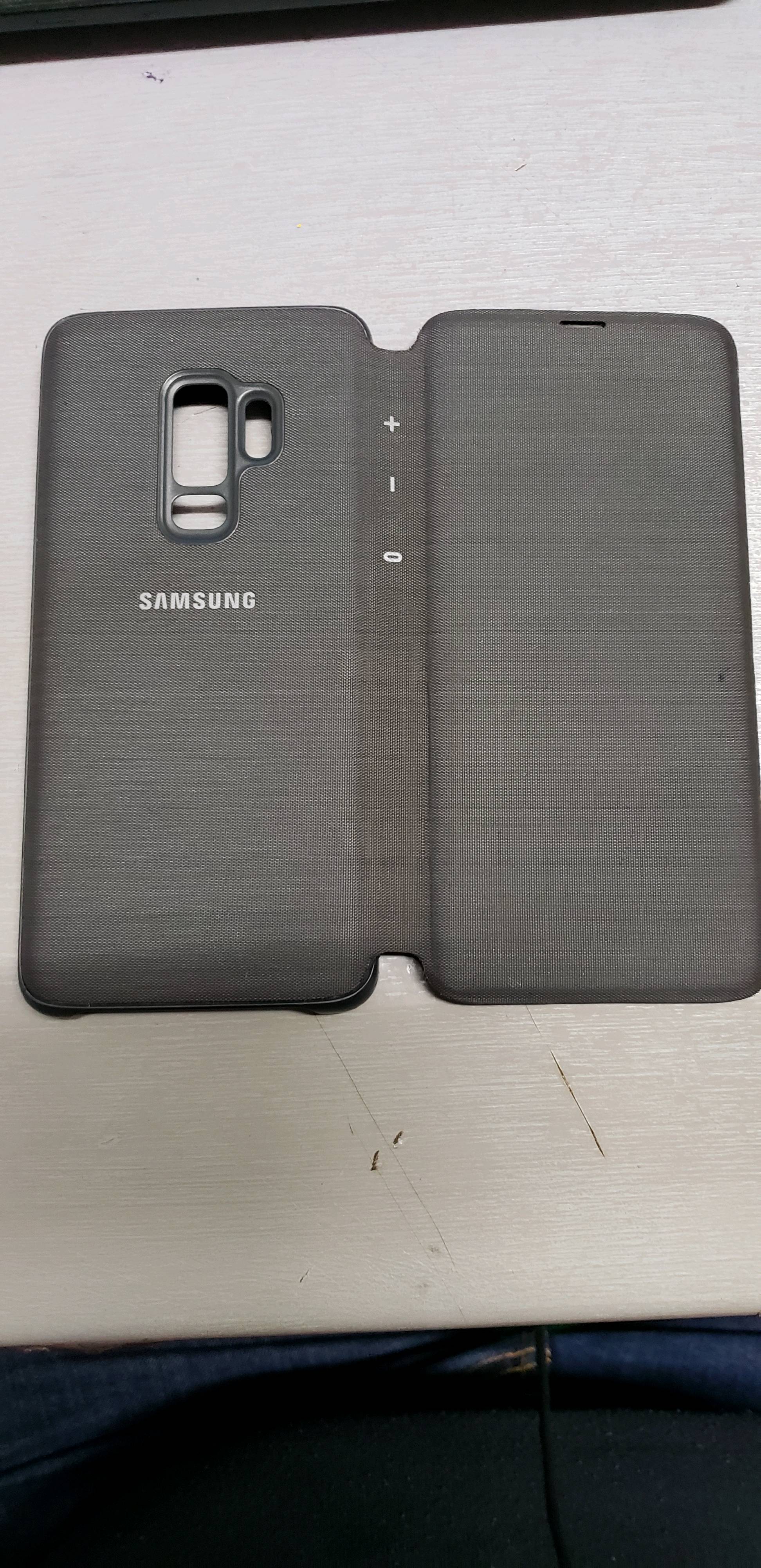 LED VIEW COVER - Samsung Members