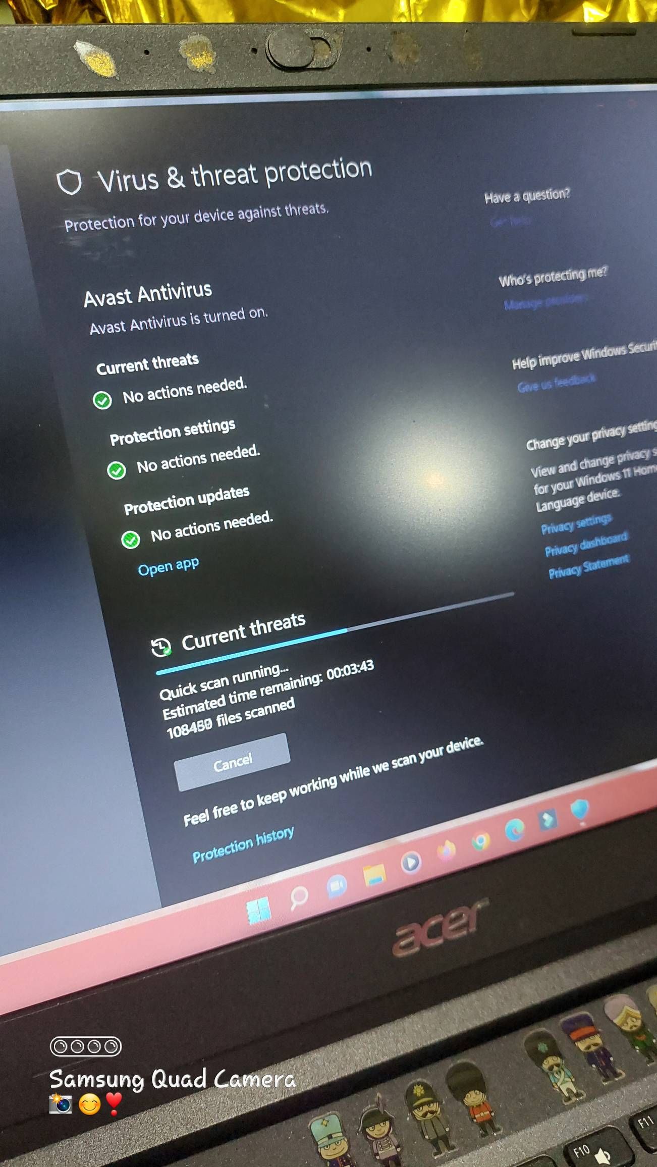 ..trying to fix my lappy..😅😅😅 - Samsung Members