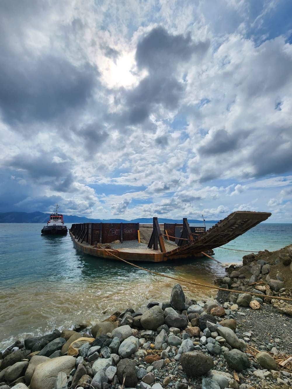 Tug boat - Samsung Members