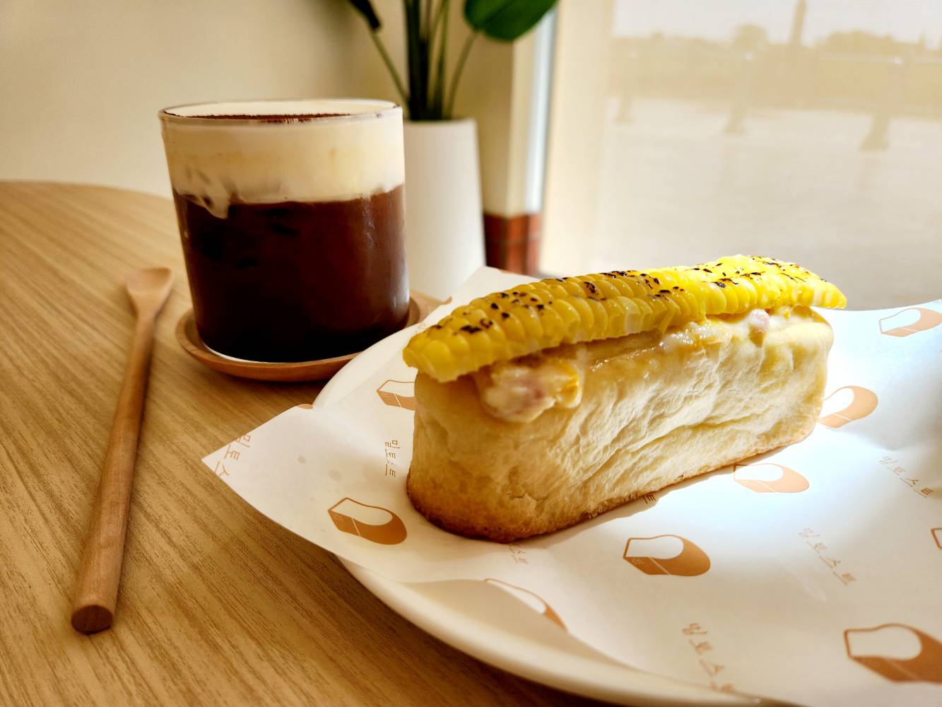 Mil Toast House • @ Terminal 21 Rama3 / photo by... - Samsung Members