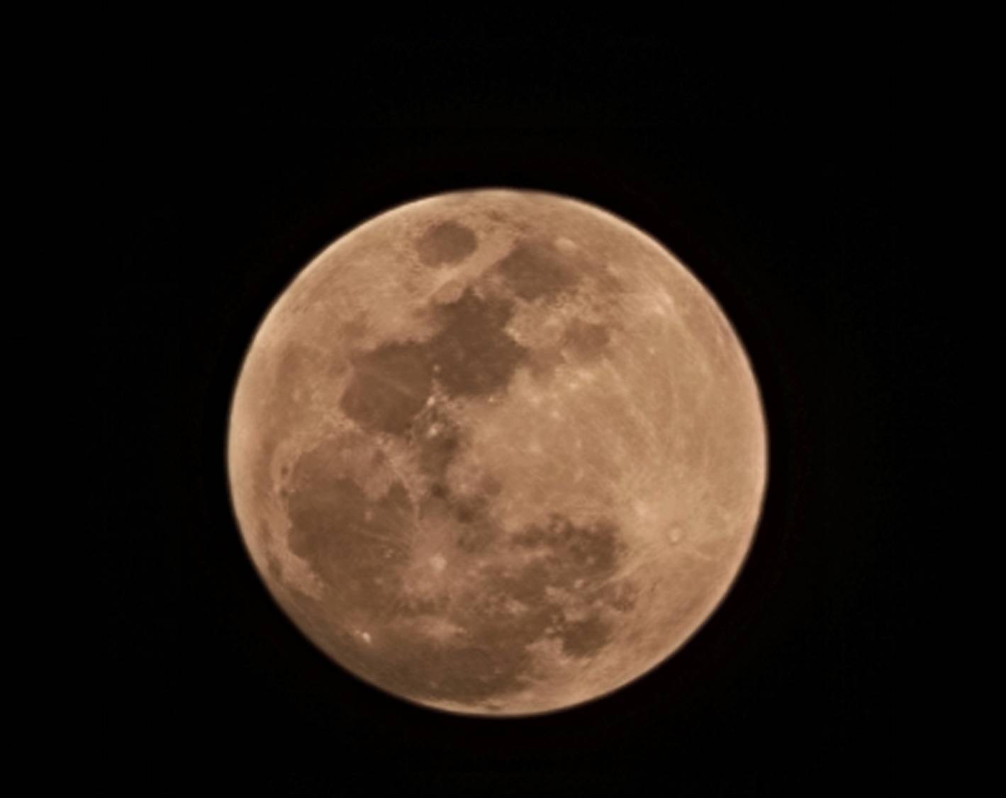 Luna con un Galaxy S21 Ultra - Samsung Members