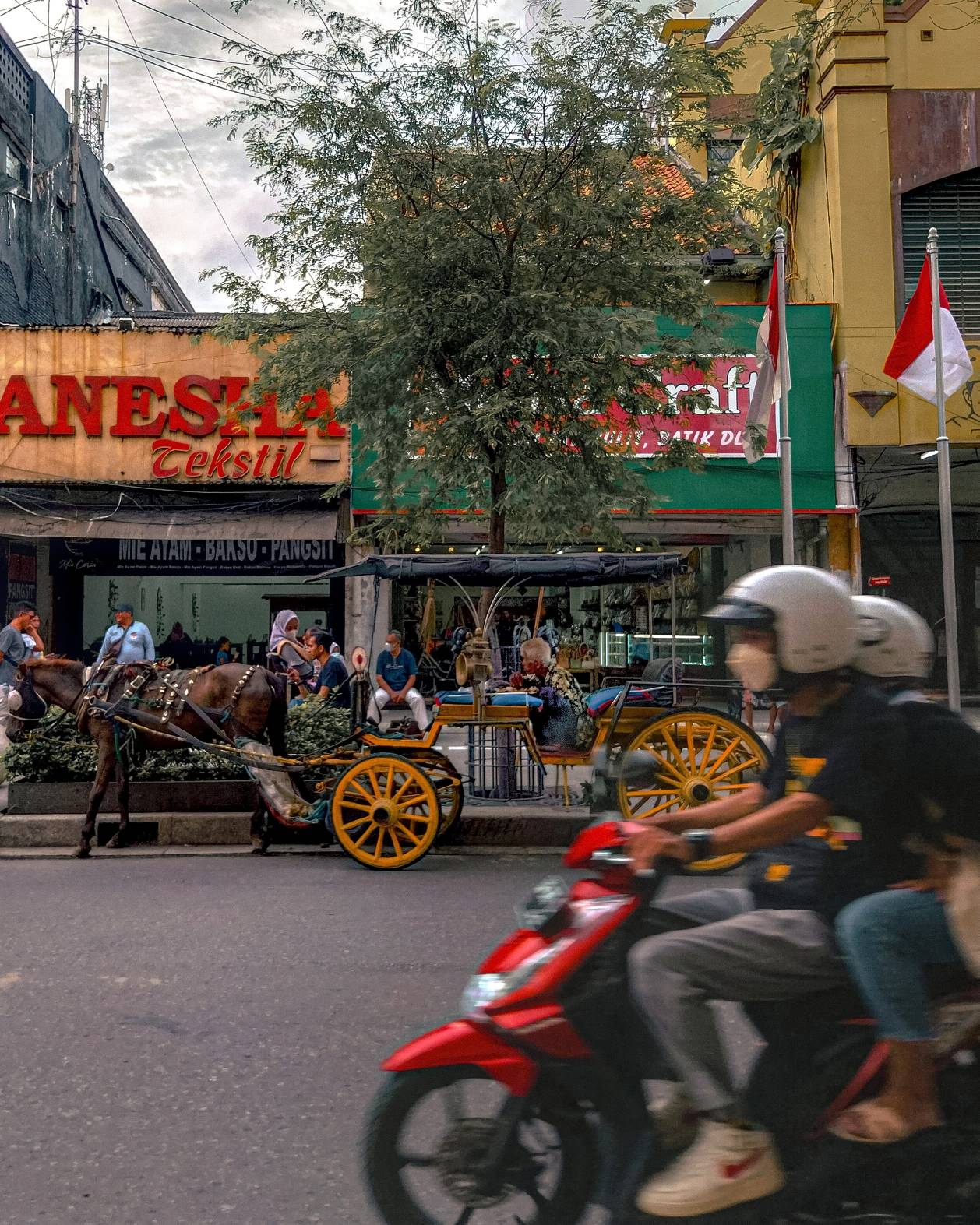 Selamat Sarapan Bapak Kusir - Samsung Members