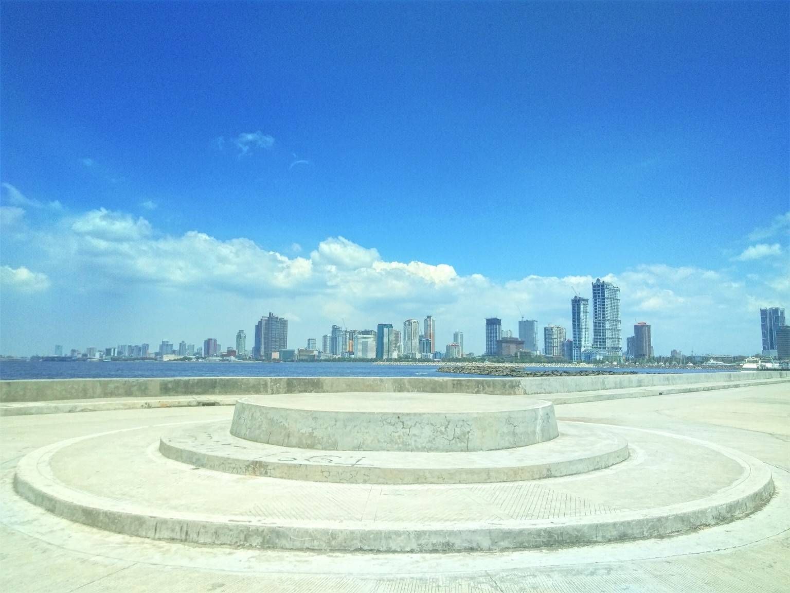 Paseo de Palisoc, Pasay City, Philippines - Samsung Members