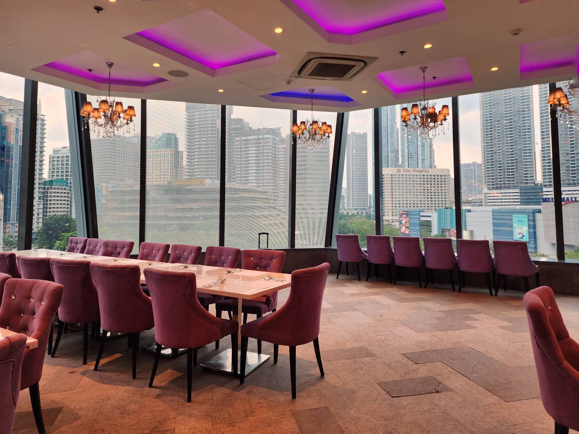 NIU by Vikings, The Podium - Samsung Members