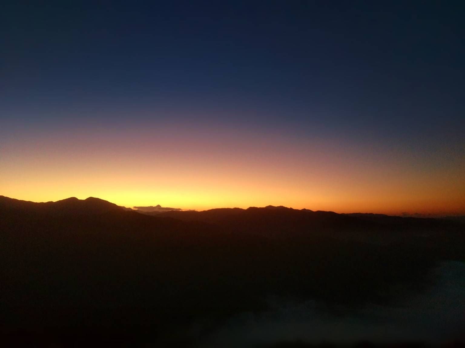 Sunrise 📍 Mt. Binicayan Summit, Rizal, Philippine... - Samsung Members