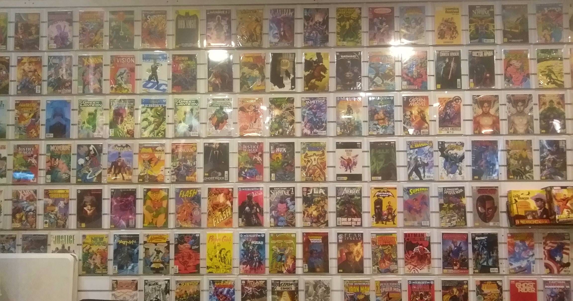 Fully Booked, BGC 📍 Taguig, Philippines - Samsung Members