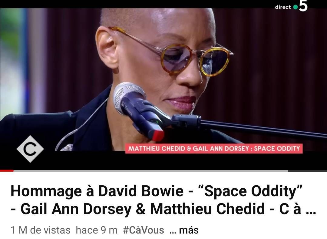 Homenaje a David Bowie - "Space Oddity" - Samsung Members