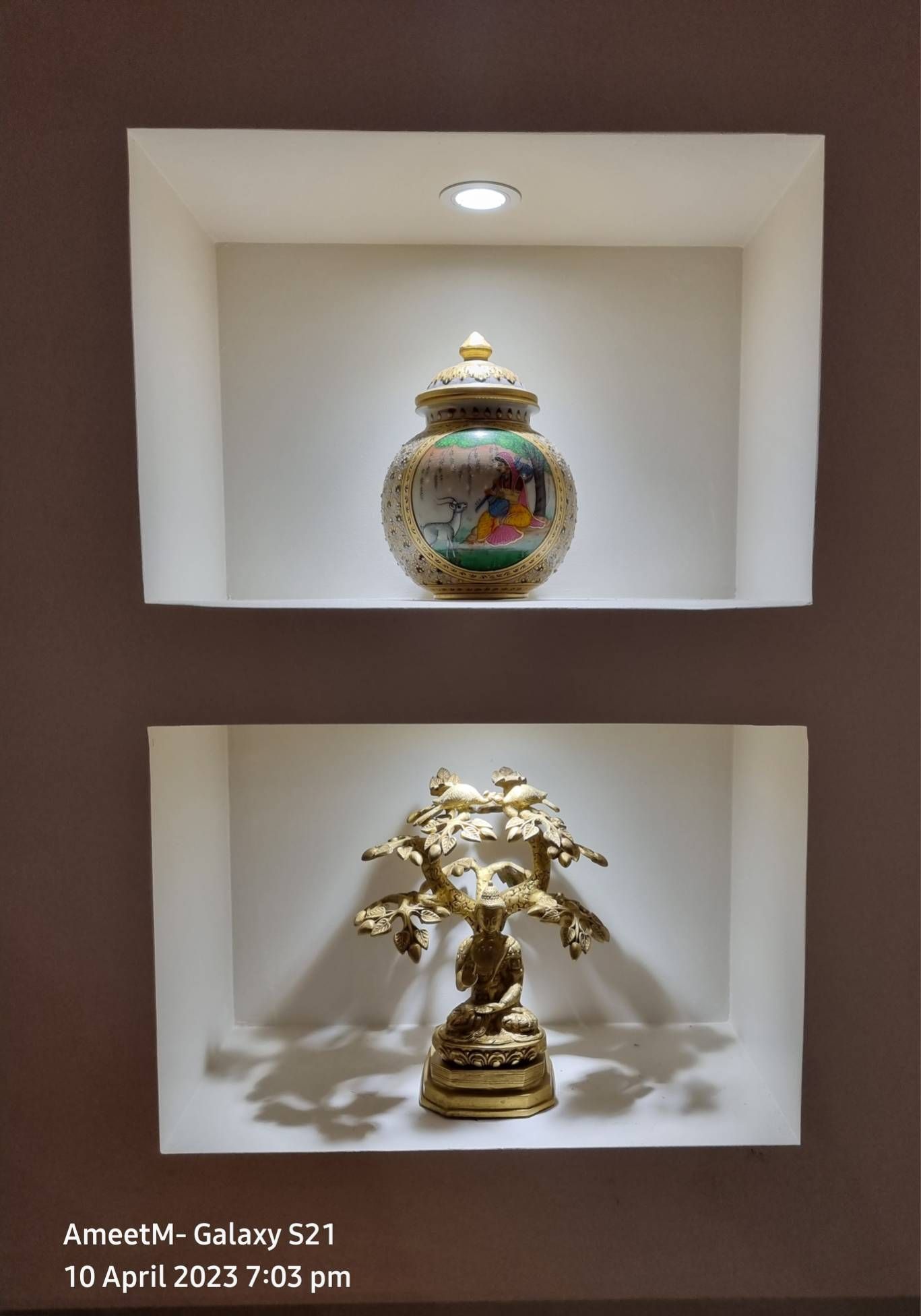 Amazing play of light & shadow for these displays - Samsung Members