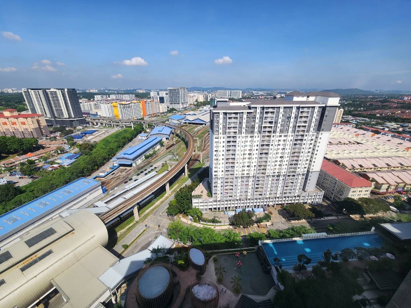 10:48 am view from lemba subang Malaysia - Samsung Members