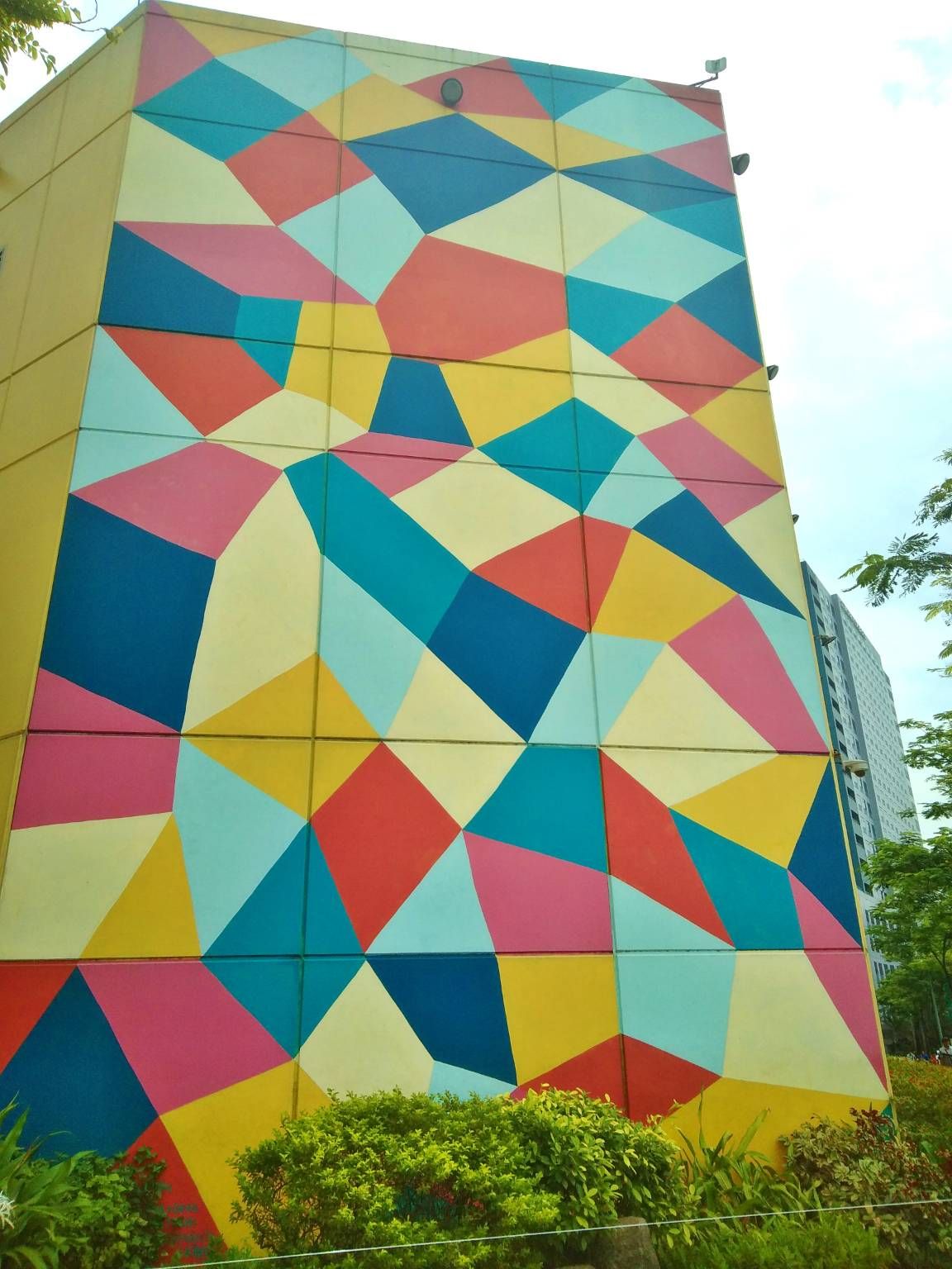 Murals at BGC 📍Taguig City, Philippines - Samsung Members