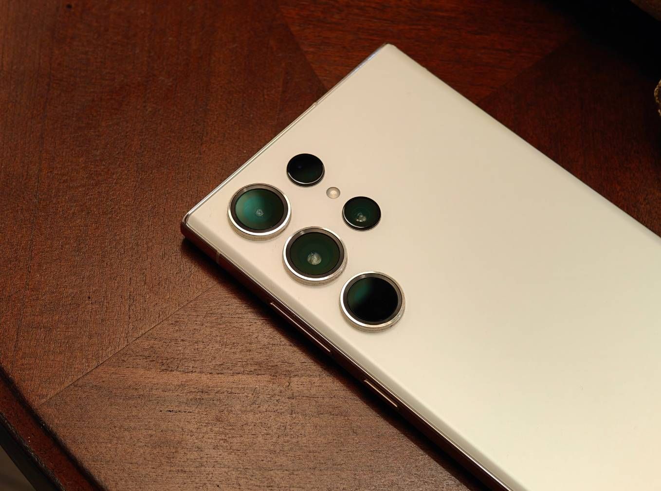 Galaxy S24 Ultra: Samsung/ Sensor teleobjetivo 5x - Samsung Members