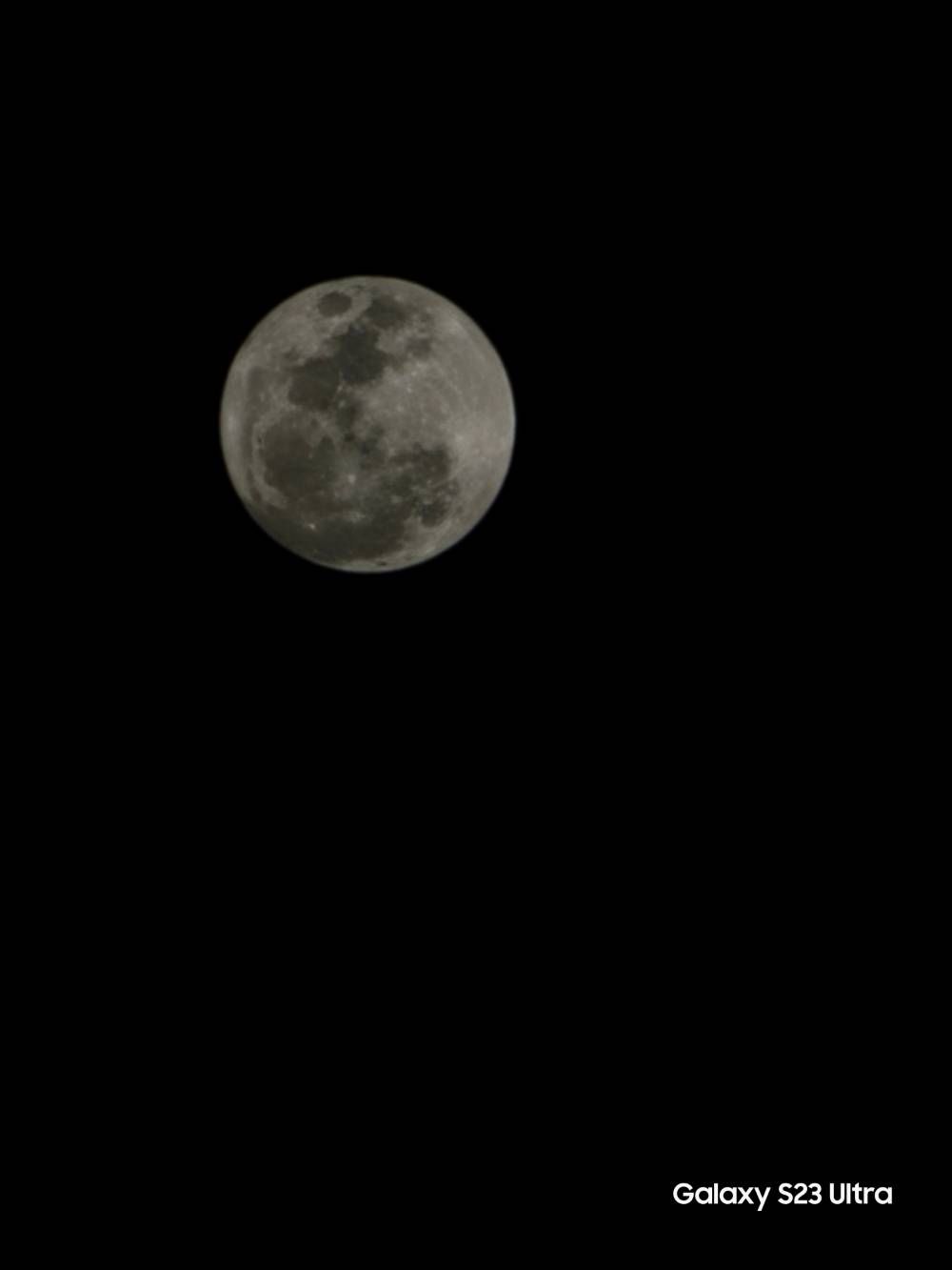 Foto da lua tirada no dia 30 de agosto. 😍🌕 ️🌟 - Samsung Members
