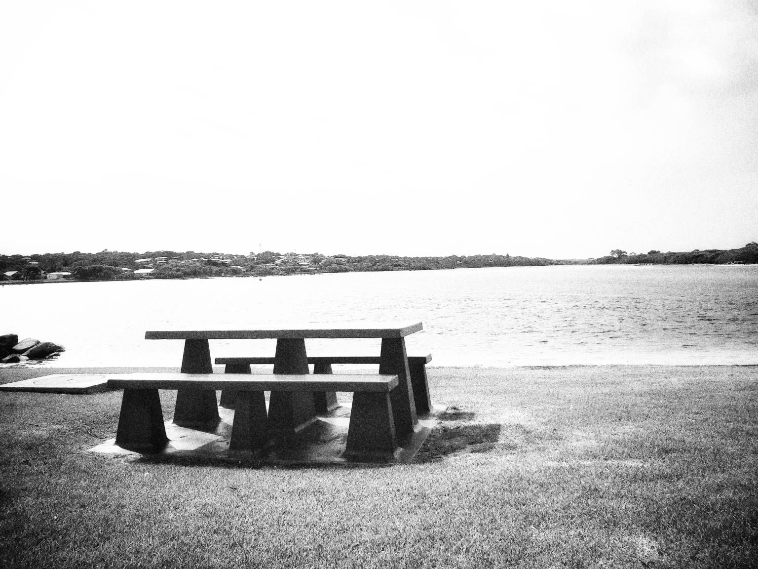 Chair in bw - Samsung Members