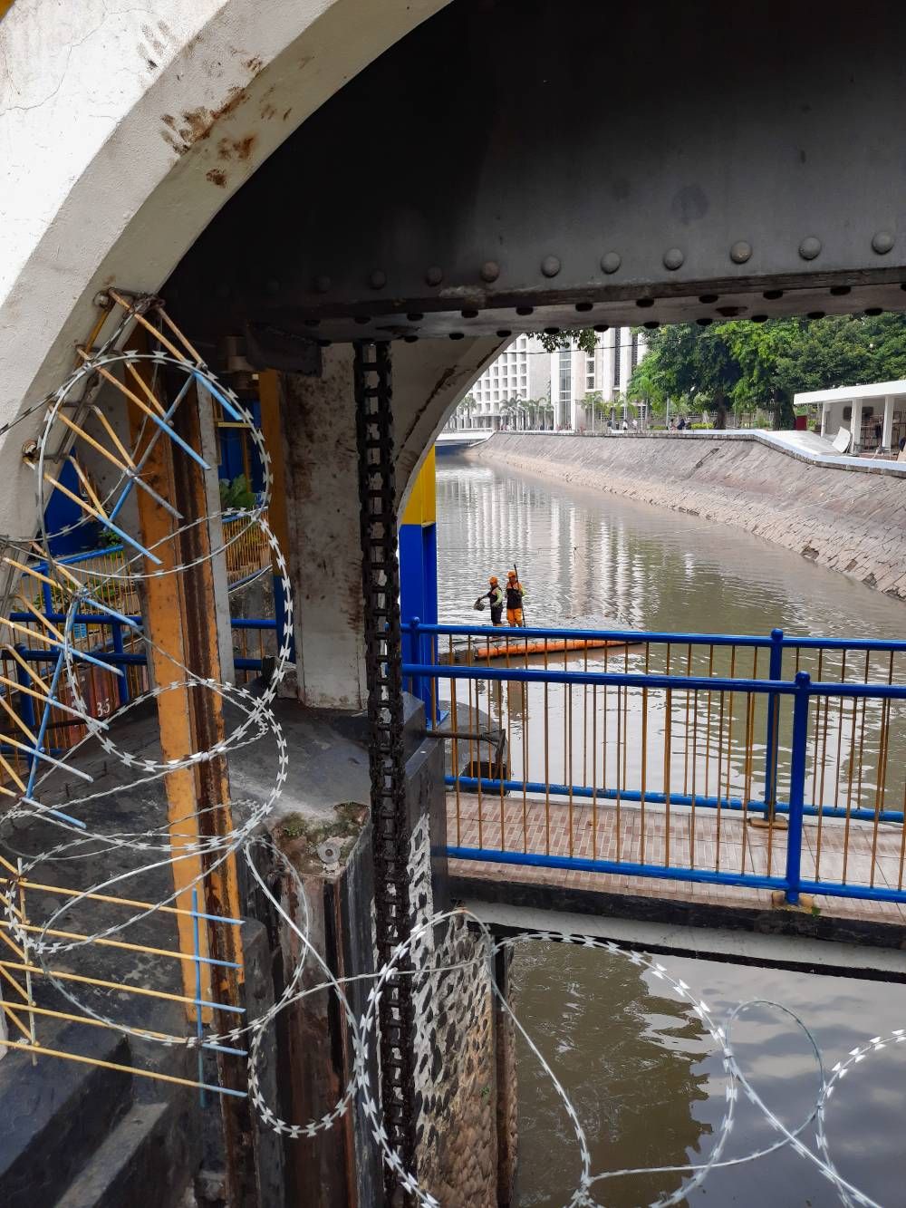 Pintu air tua - Samsung Members