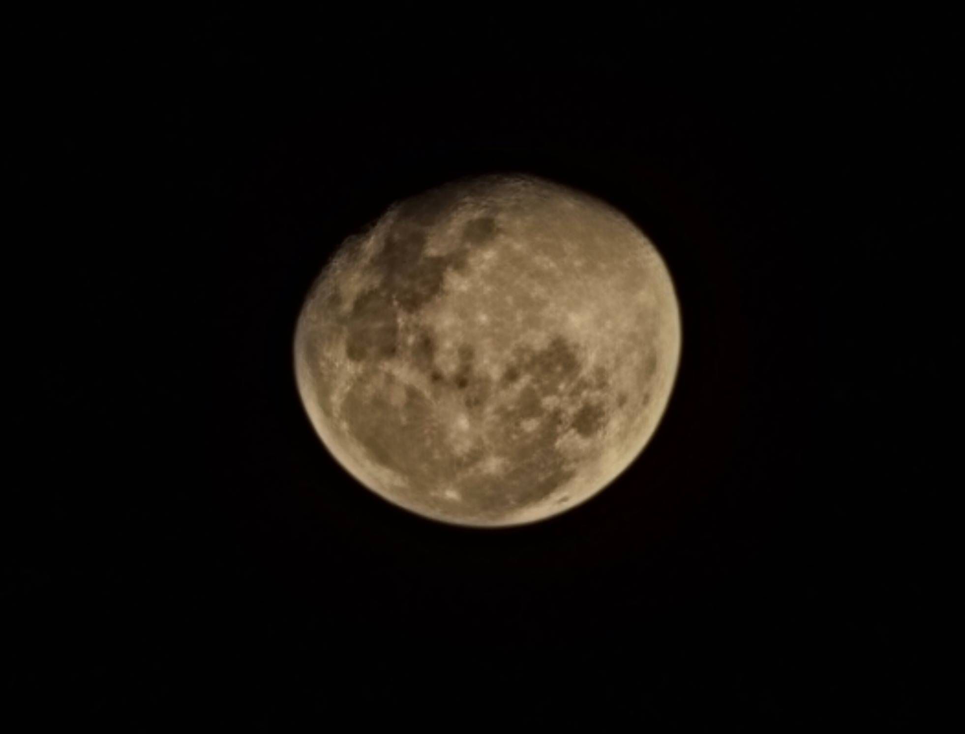 Samsung piorou as fotos da lua na One Ui 6 - Samsung Members