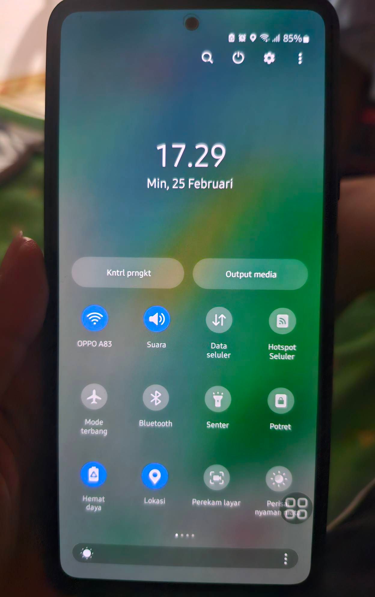 Solved: warna hijau di layar samsung a15 5G - Samsung Members