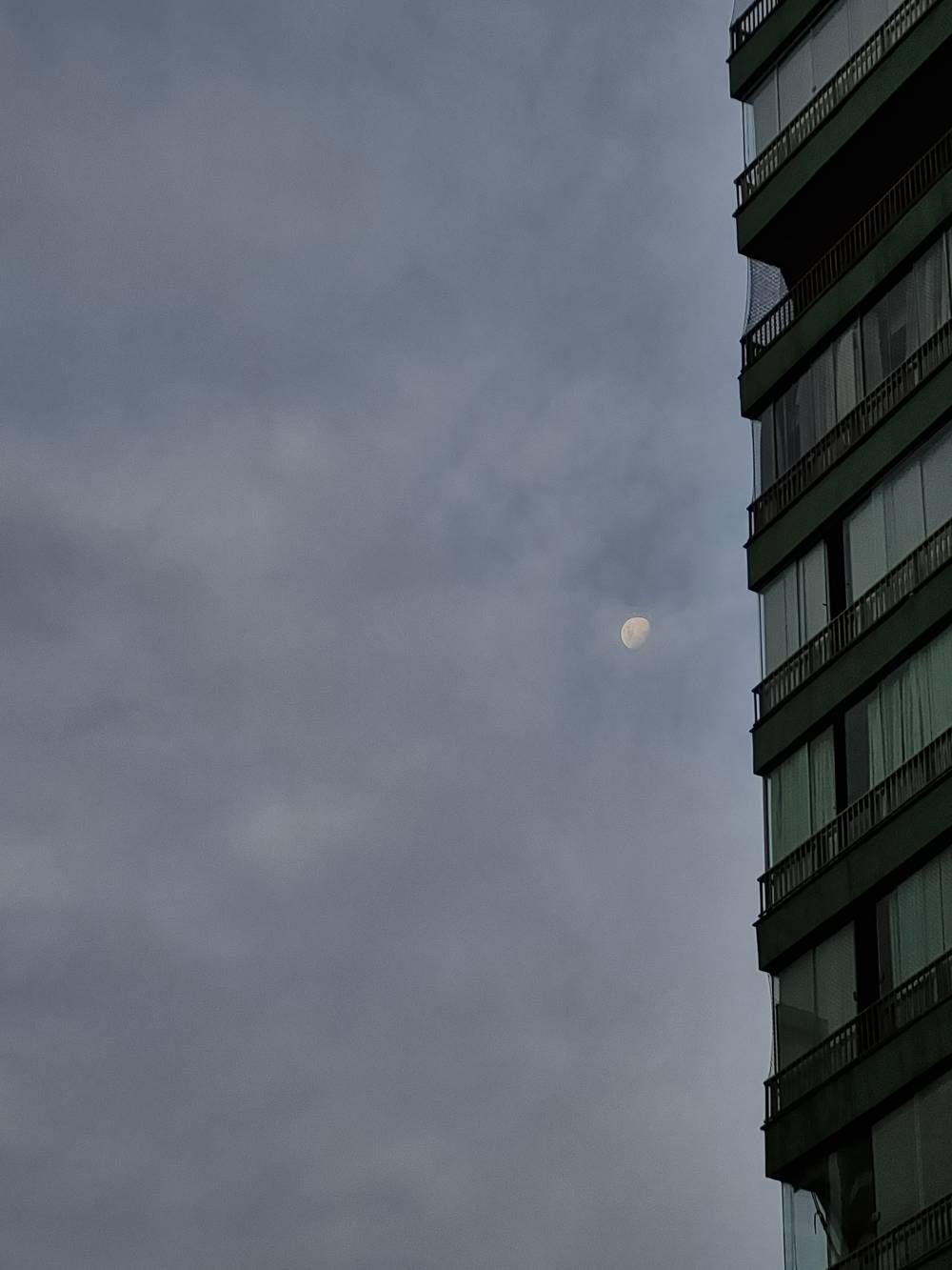 Quem nunca tentou tirar foto da lua - Samsung Members