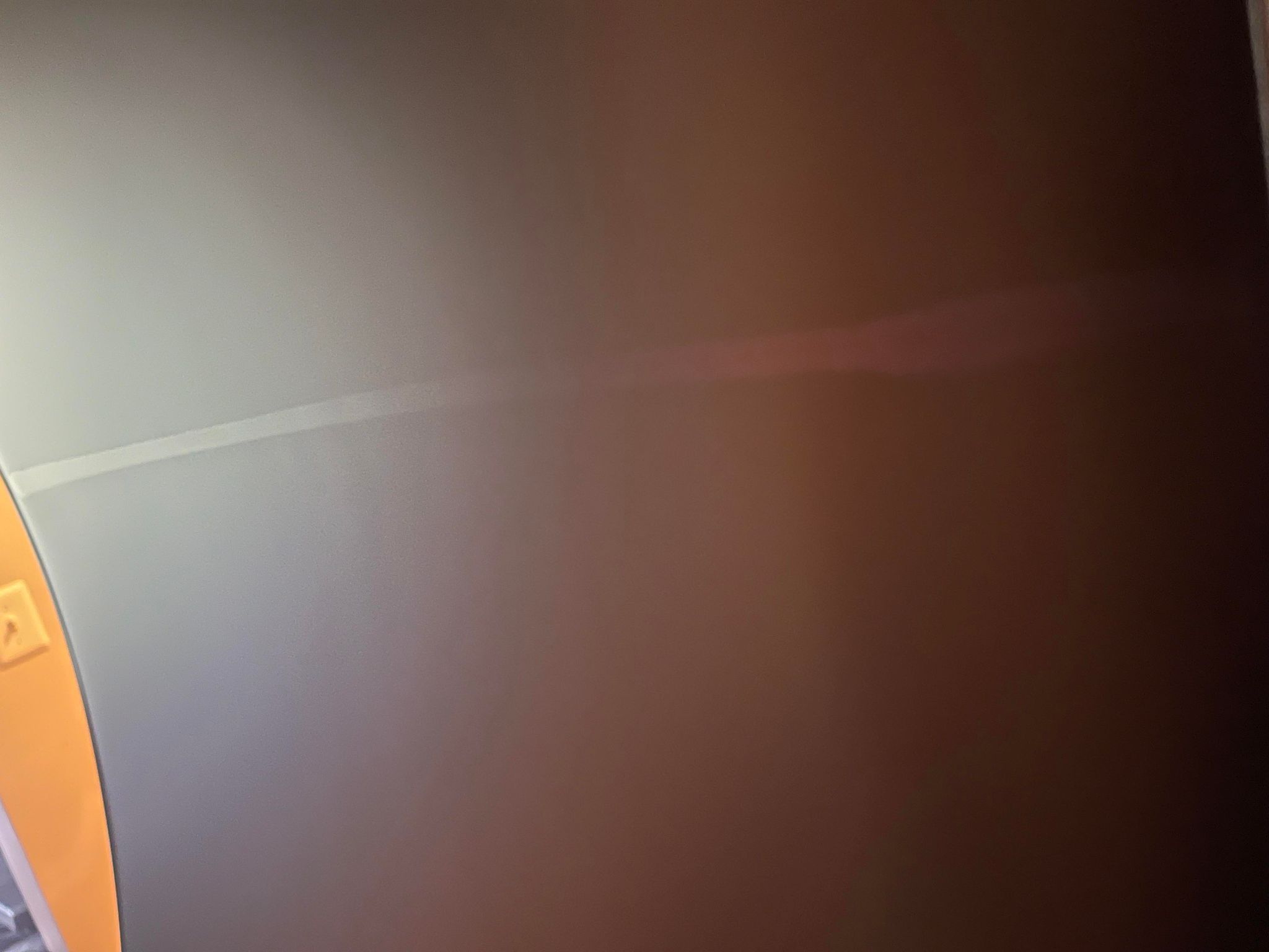 Curved internal screen crack brushed off as physic... - Samsung Members