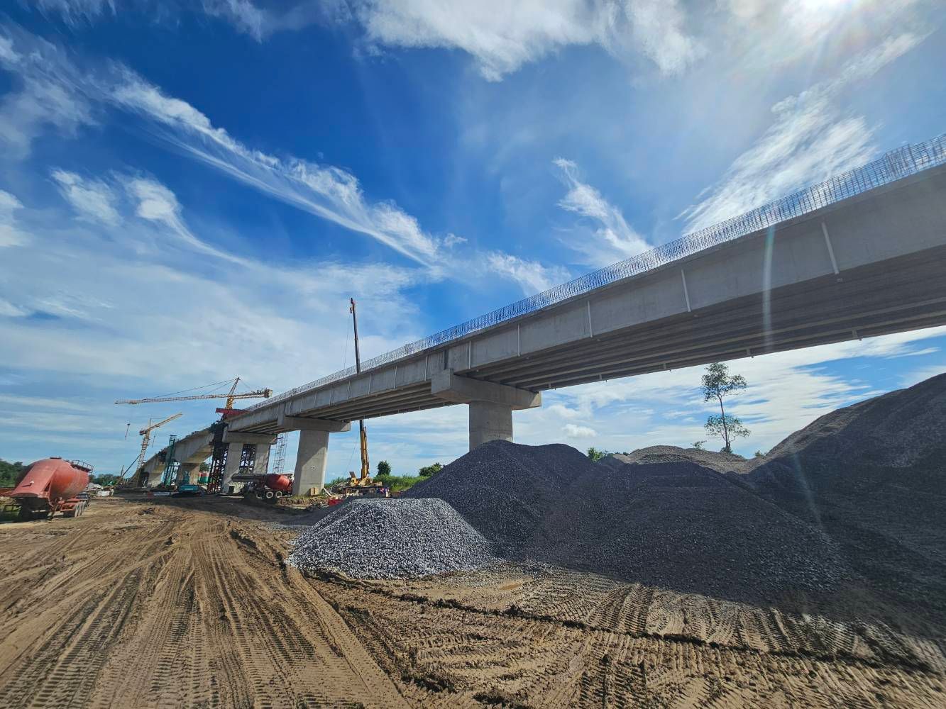 Marudi Bridge Construction + Magnificient Sky - Samsung Members