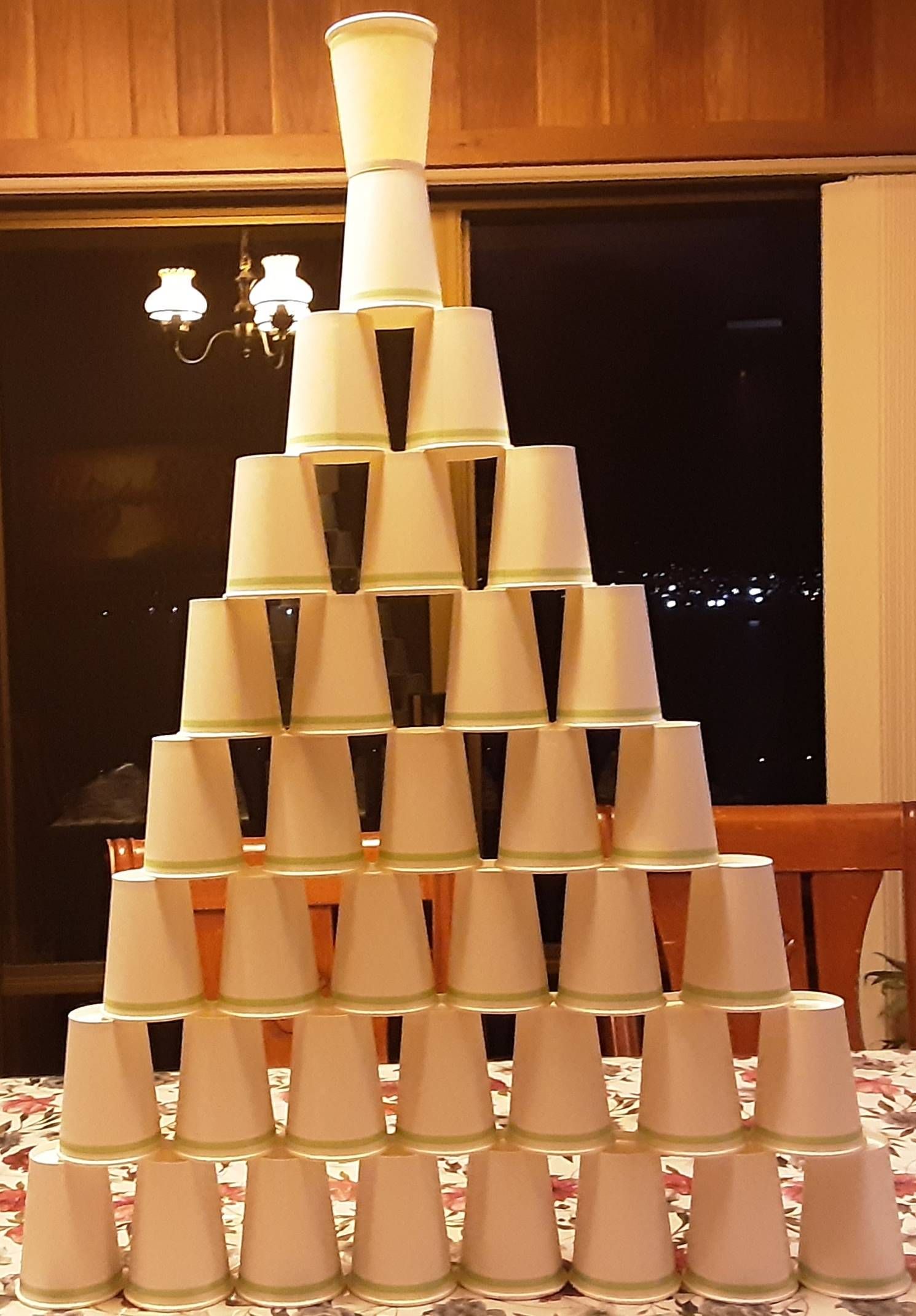 We made a paper cup tower - Samsung Members