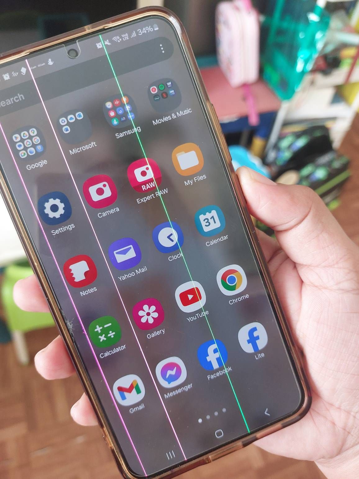 Green and Purple lines Samsung S Series - Samsung Members