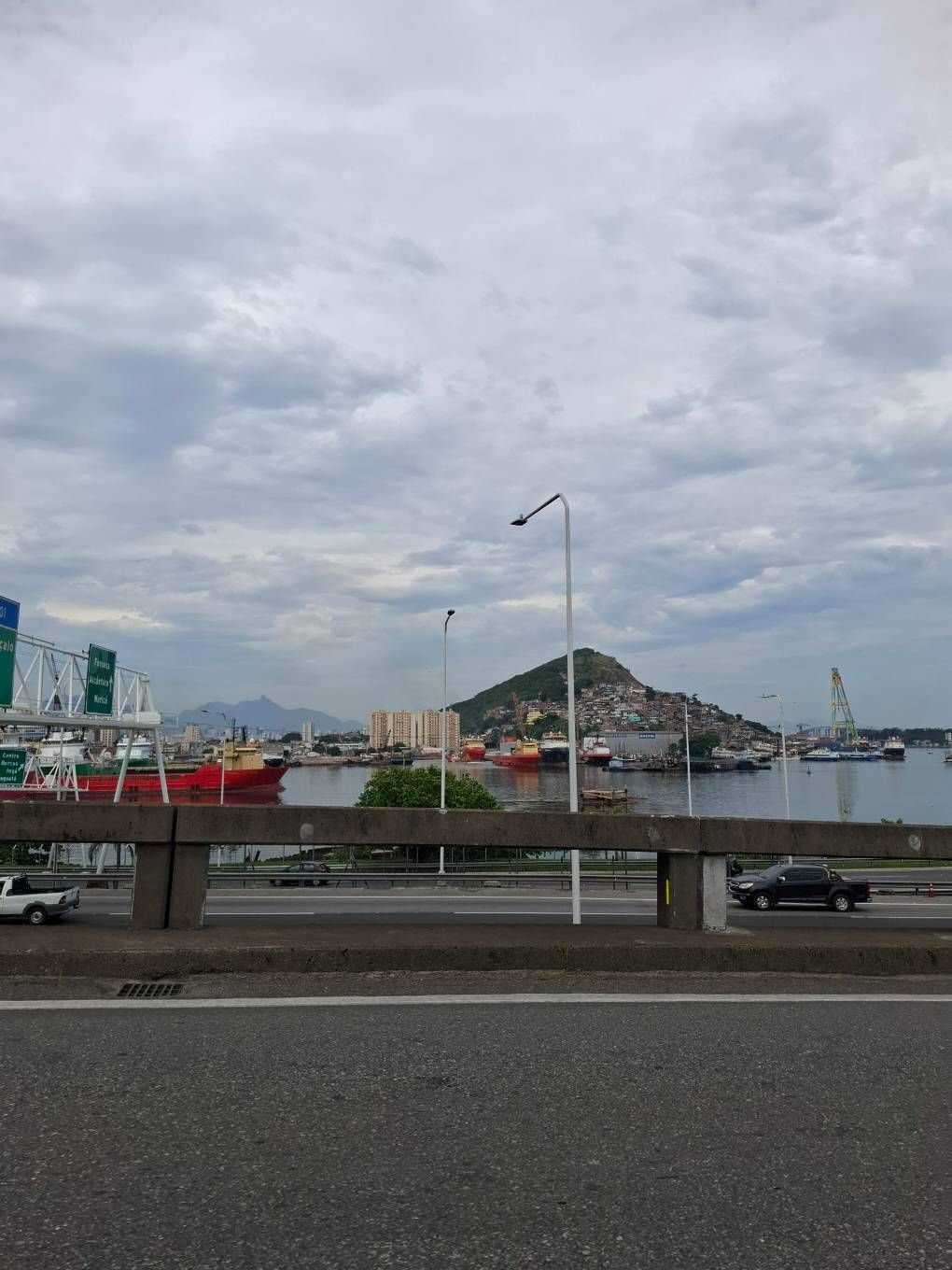 -Prédio, mar e navios- - Samsung Members