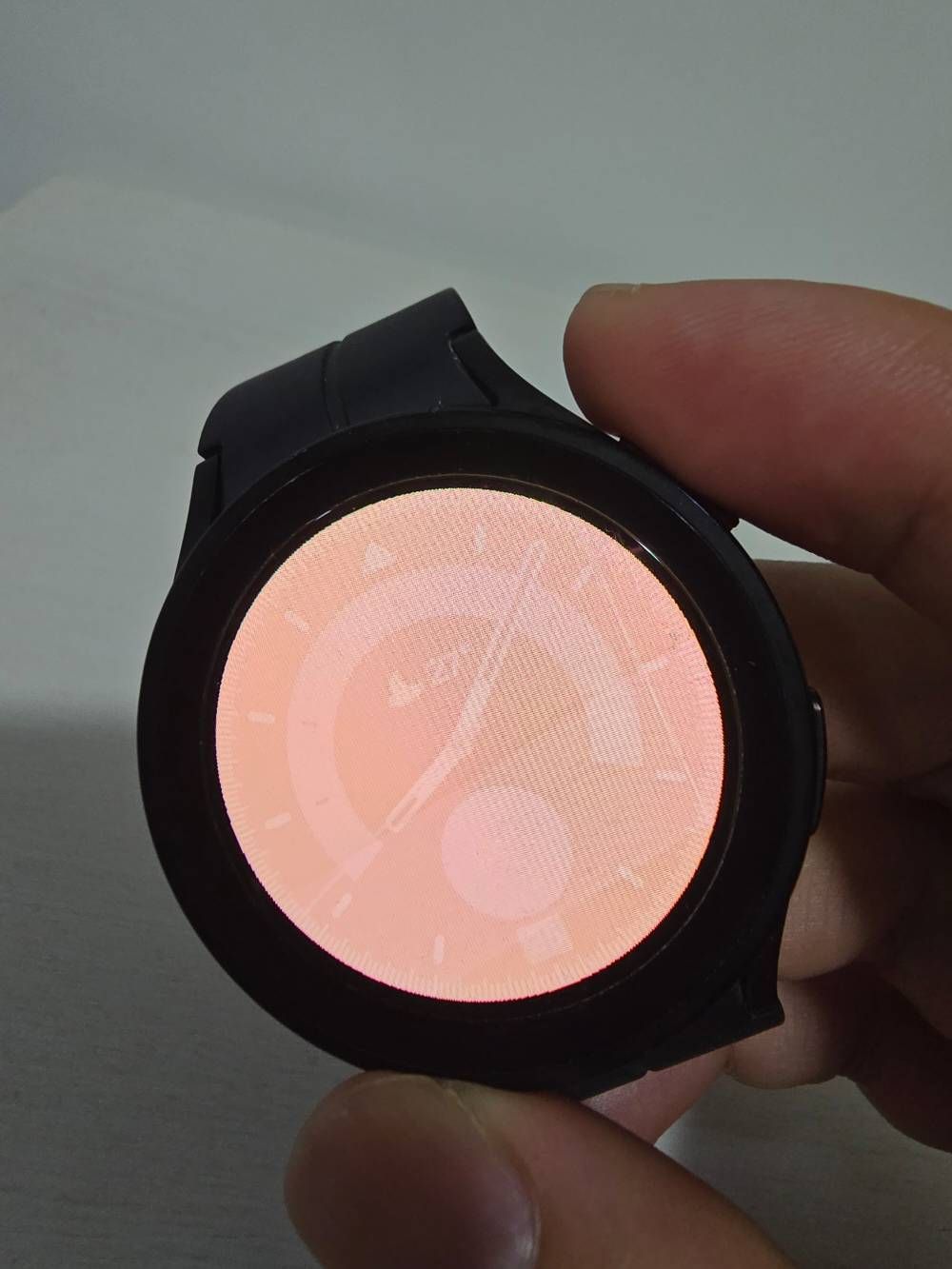 Galaxy Watch 5 Pro Screen Yellowish after one UI 6... - Samsung Members